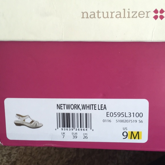Naturalizer | Shoes | Nwt Naturalizer White Leather Sandals Size 9m 85 ...